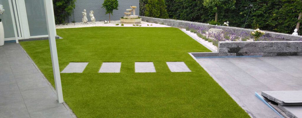Uw professionele partner in kunstgras en rubber tegels | KwikGrass